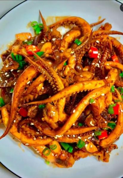 辣炒鱿鱼家常做法_怎么炒鱿鱼不腥-第1张图片-山城妙识