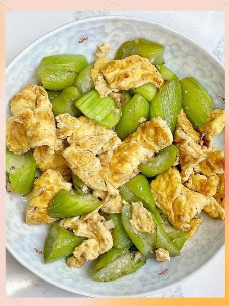 丝瓜炒鸡蛋有毒是真的吗_丝瓜炒鸡蛋会中毒吗-第3张图片-山城妙识