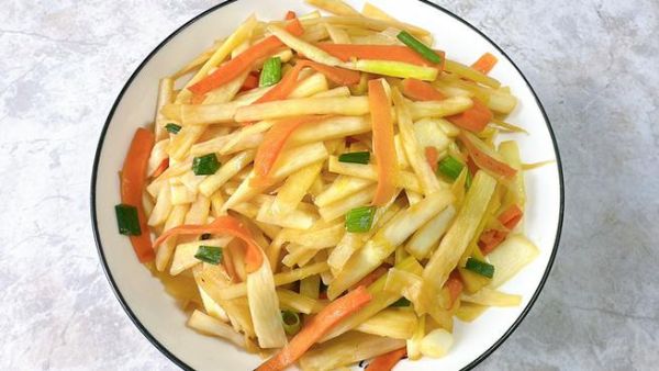 炒茭白要不要焯水_焯水后口感如何-第1张图片-山城妙识 炒茭白要不要焯水_焯水后口感如何-第1张图片-山城妙识