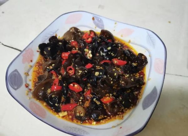 云耳怎么泡发才脆_云耳炒什么菜最好吃-第1张图片-山城妙识