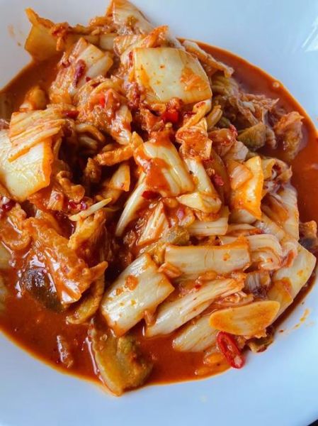 辣白菜炒鸡蛋怎么做_辣白菜炒鸡蛋热量高吗-第1张图片-山城妙识