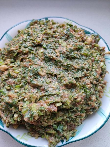 芹菜饺子馅儿怎么调好吃_芹菜饺子馅儿调馅技巧-第2张图片-山城妙识 芹菜饺子馅儿怎么调好吃_芹菜饺子馅儿调馅技巧-第2张图片-山城妙识