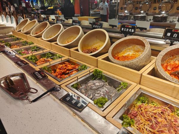 自助餐厅怎么赚钱_自助餐厅盈利模式-第1张图片-山城妙识