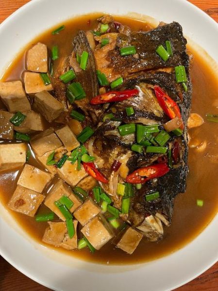 红烧鱼头怎么做好吃_家常红烧鱼头做法大全-第3张图片-山城妙识 红烧鱼头怎么做好吃_家常红烧鱼头做法大全-第3张图片-山城妙识