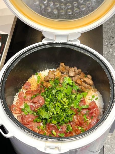 电饭煲牛肉饭怎么做_电饭煲牛肉饭需要多久-第1张图片-山城妙识 电饭煲牛肉饭怎么做_电饭煲牛肉饭需要多久-第1张图片-山城妙识