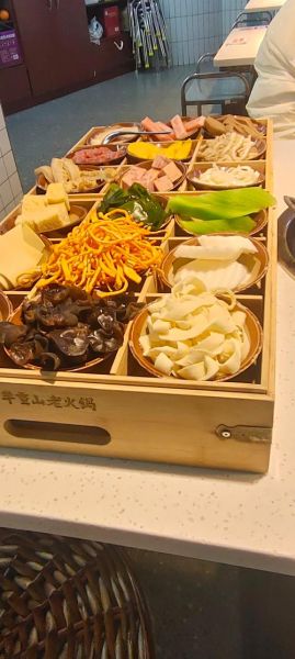 重庆火锅配菜大全_哪些配菜最经典-第1张图片-山城妙识 重庆火锅配菜大全_哪些配菜最经典-第1张图片-山城妙识