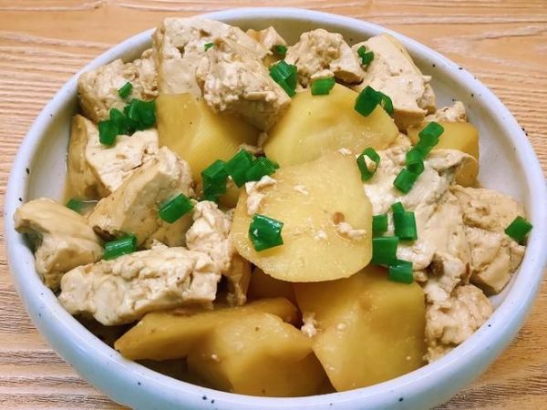 土豆炖大豆腐怎么做_土豆炖大豆腐需要焯水吗-第2张图片-山城妙识 土豆炖大豆腐怎么做_土豆炖大豆腐需要焯水吗-第2张图片-山城妙识