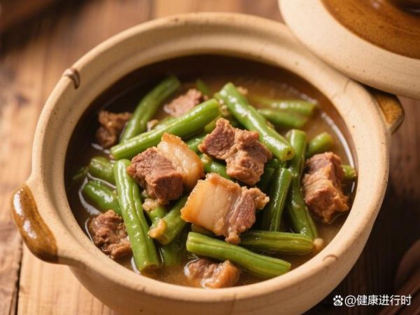 宽豆角炖肉怎么做_宽豆角炖肉先焯水还是先炒肉-第1张图片-山城妙识 宽豆角炖肉怎么做_宽豆角炖肉先焯水还是先炒肉-第1张图片-山城妙识