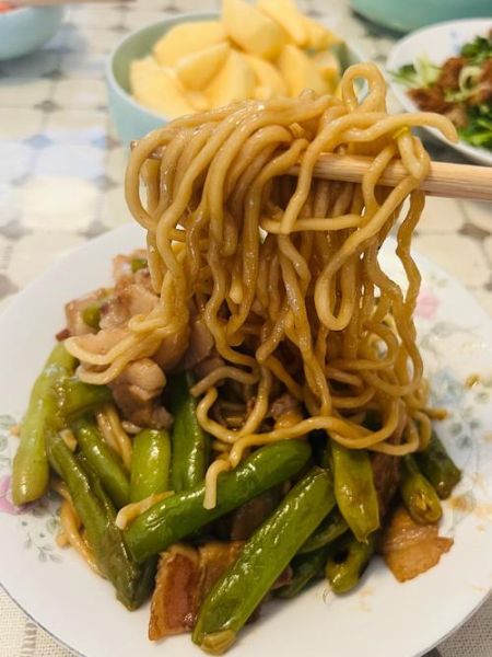 扁豆土豆焖面怎么做_扁豆土豆焖面家常做法-第1张图片-山城妙识 扁豆土豆焖面怎么做_扁豆土豆焖面家常做法-第1张图片-山城妙识