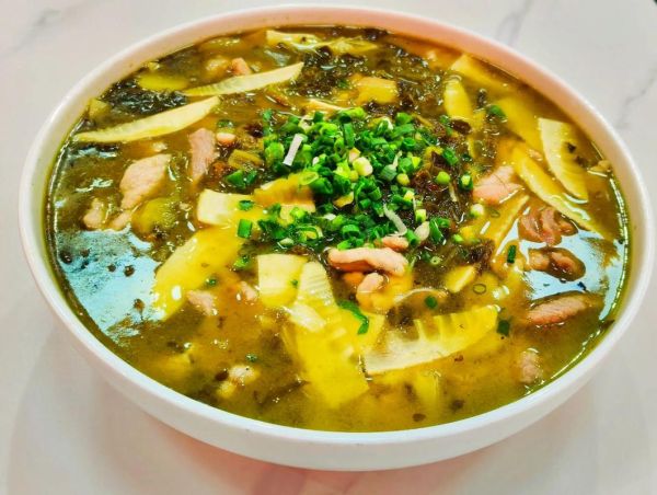 酸菜肉片汤怎么做_酸菜肉片汤的做法窍门-第1张图片-山城妙识 酸菜肉片汤怎么做_酸菜肉片汤的做法窍门-第1张图片-山城妙识