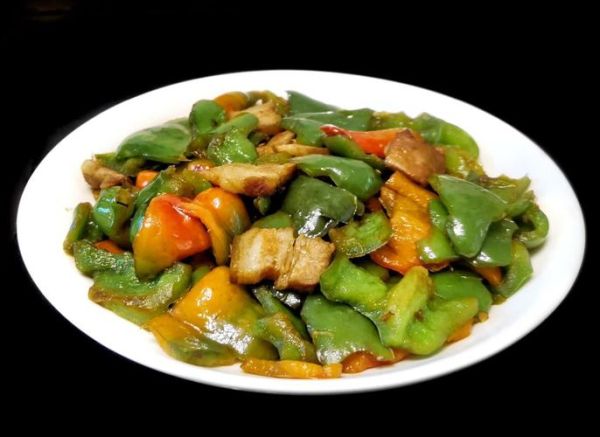 柿子椒炒肉怎么做_柿子椒炒肉先炒肉还是先炒柿子椒-第3张图片-山城妙识 柿子椒炒肉怎么做_柿子椒炒肉先炒肉还是先炒柿子椒-第3张图片-山城妙识