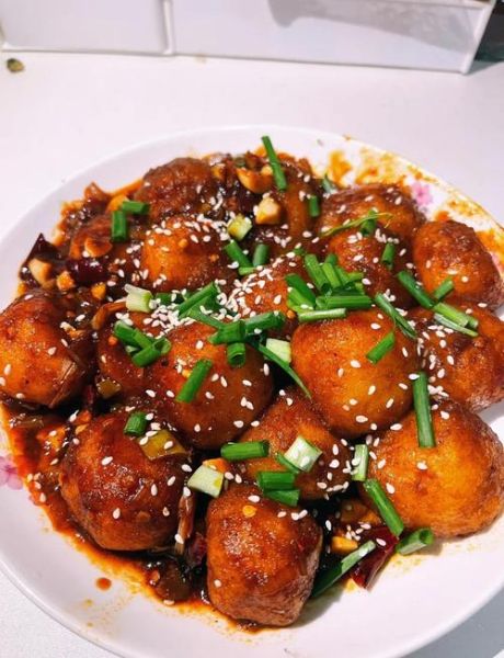 土豆丸子怎么做_土豆丸子炸多久才酥脆-第1张图片-山城妙识