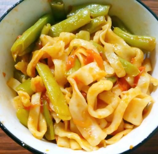 素焖面怎么做_素焖面需要哪些食材-第1张图片-山城妙识