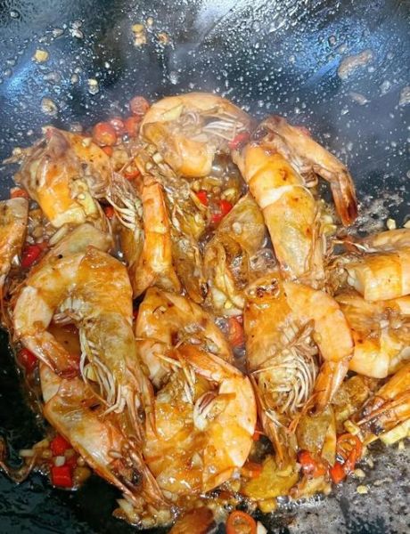 油爆大虾怎么做好吃_油爆大虾的做法窍门-第3张图片-山城妙识