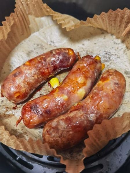 腊肠配料比例10斤肉怎么做_腊肠10斤肉放多少盐-第3张图片-山城妙识