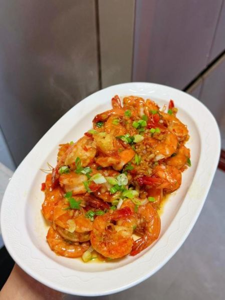 油爆大虾怎么做好吃_油爆大虾的做法窍门-第1张图片-山城妙识