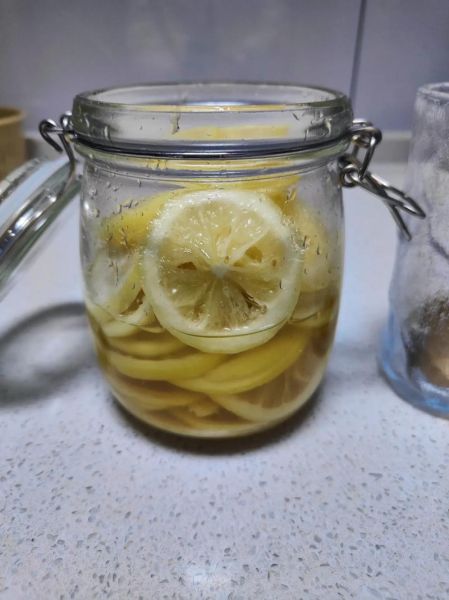 蜂蜜柠檬水什么时候喝最好_蜂蜜柠檬水一天喝几次-第2张图片-山城妙识 蜂蜜柠檬水什么时候喝最好_蜂蜜柠檬水一天喝几次-第2张图片-山城妙识