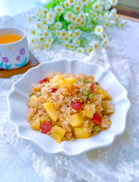 菠萝焖饭怎么做_菠萝焖饭用生米还是熟米-第1张图片-山城妙识 菠萝焖饭怎么做_菠萝焖饭用生米还是熟米-第1张图片-山城妙识