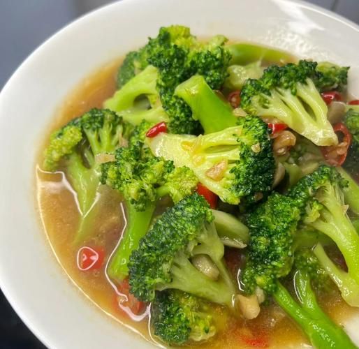 素炒西兰花怎么炒才脆_素炒西兰花焯水几分钟-第1张图片-山城妙识 素炒西兰花怎么炒才脆_素炒西兰花焯水几分钟-第1张图片-山城妙识