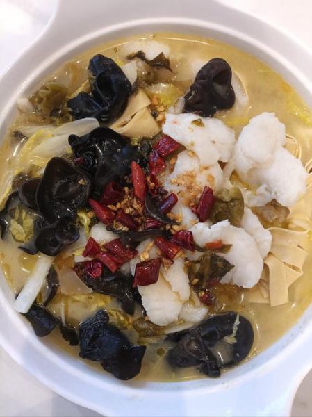 酸菜巴沙鱼怎么做好吃_家常做法步骤-第1张图片-山城妙识 酸菜巴沙鱼怎么做好吃_家常做法步骤-第1张图片-山城妙识