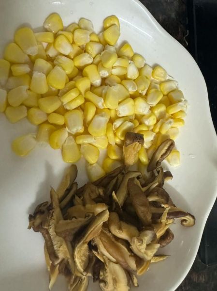 腊肉饭怎么做_腊肉饭做法大全-第1张图片-山城妙识