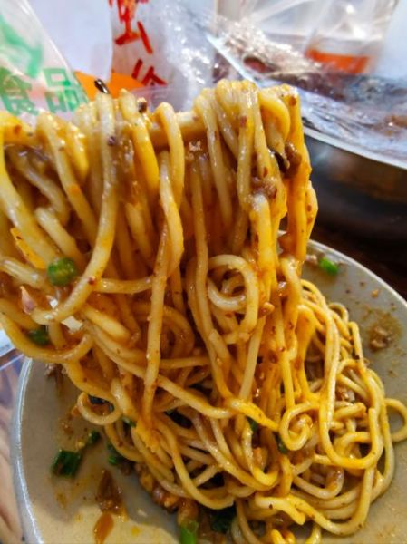 担担面和重庆小面的区别_哪个更好吃-第3张图片-山城妙识