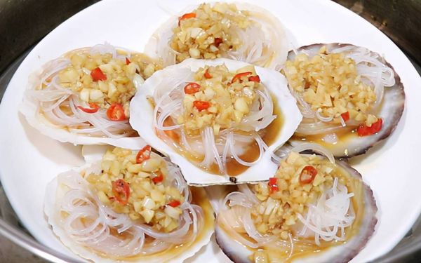 蒜蓉粉丝蒸扇贝怎么做_蒸几分钟口感最嫩-第3张图片-山城妙识 蒜蓉粉丝蒸扇贝怎么做_蒸几分钟口感最嫩-第3张图片-山城妙识