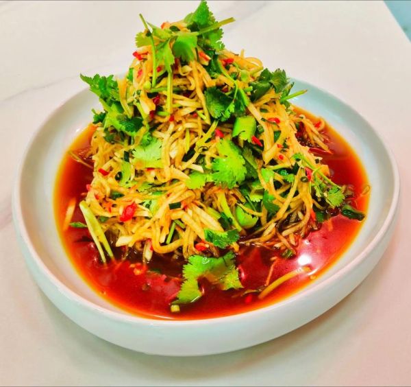 凉拌白萝卜丝怎么做好吃_白萝卜丝凉拌技巧-第1张图片-山城妙识