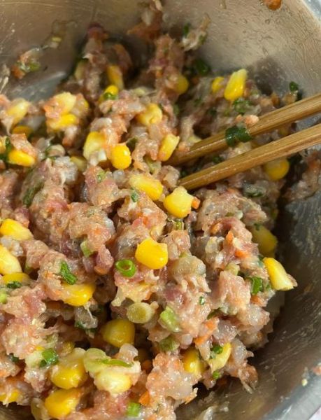 馄饨馅儿怎么调才好吃_馄饨馅儿做法大全窍门-第2张图片-山城妙识