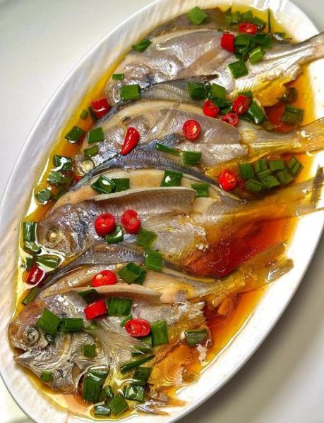 鲳鱼怎么做好吃_家常鲳鱼做法大全-第2张图片-山城妙识
