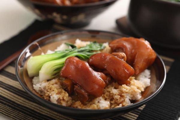 卤肉饭图片大全高清_如何拍出诱人色泽-第2张图片-山城妙识 卤肉饭图片大全高清_如何拍出诱人色泽-第2张图片-山城妙识