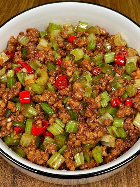 打碎的肉末能做什么菜_肉末怎么炒才嫩-第1张图片-山城妙识 打碎的肉末能做什么菜_肉末怎么炒才嫩-第1张图片-山城妙识