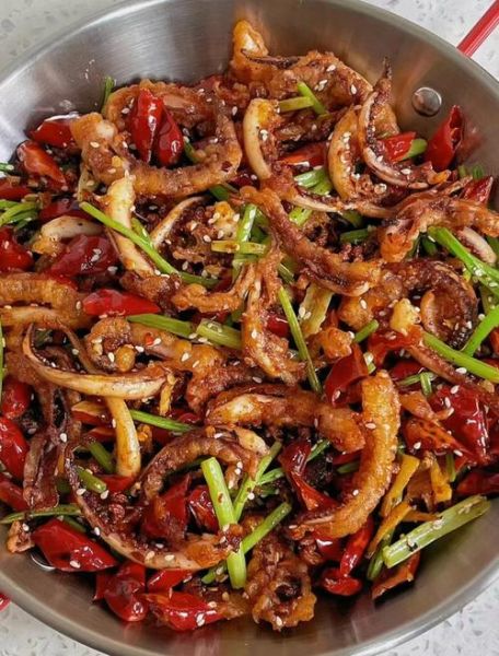 爆炒鱿鱼丝怎么做_爆炒鱿鱼丝的家常做法-第2张图片-山城妙识 爆炒鱿鱼丝怎么做_爆炒鱿鱼丝的家常做法-第2张图片-山城妙识