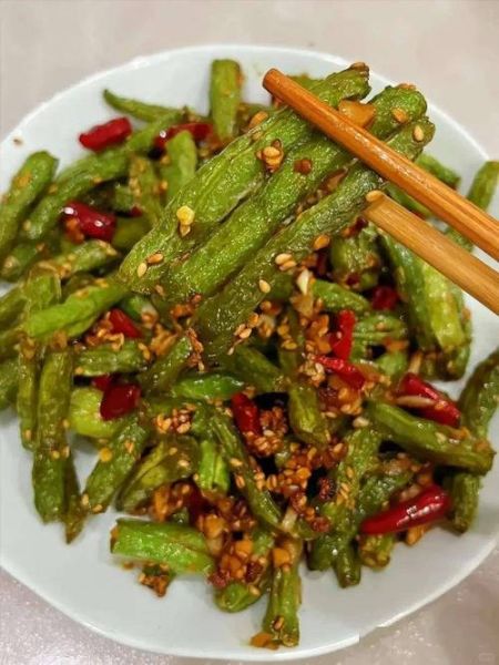 干煸四季豆怎么做_四季豆要不要焯水-第2张图片-山城妙识 干煸四季豆怎么做_四季豆要不要焯水-第2张图片-山城妙识