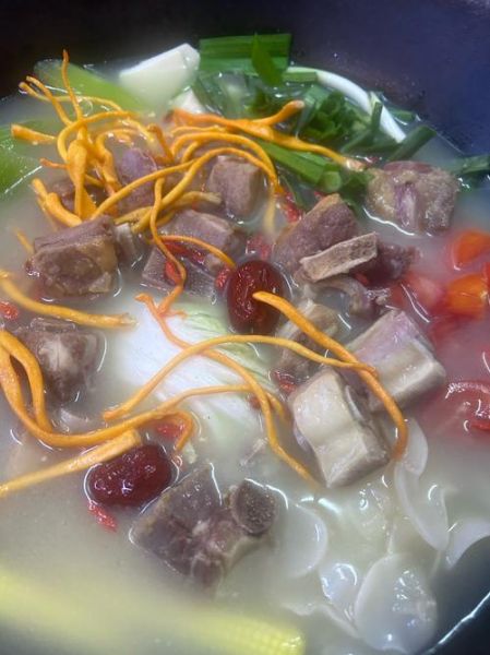 腊排骨火锅怎么做_腊排骨火锅正宗做法-第2张图片-山城妙识 腊排骨火锅怎么做_腊排骨火锅正宗做法-第2张图片-山城妙识