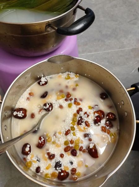 江米泡多久才能包粽子_江米泡几天合适-第3张图片-山城妙识