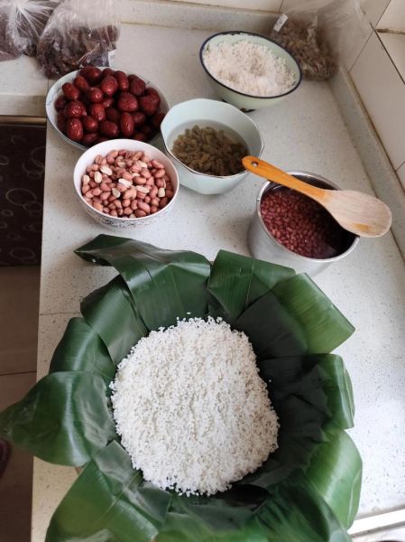 江米饭怎么做_江米饭蒸多久才熟-第1张图片-山城妙识 江米饭怎么做_江米饭蒸多久才熟-第1张图片-山城妙识