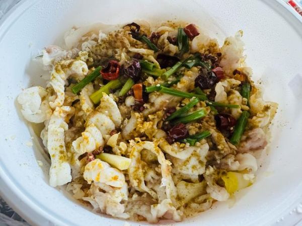 干锅鱼怎么做好吃_干锅鱼的做法步骤详解-第3张图片-山城妙识