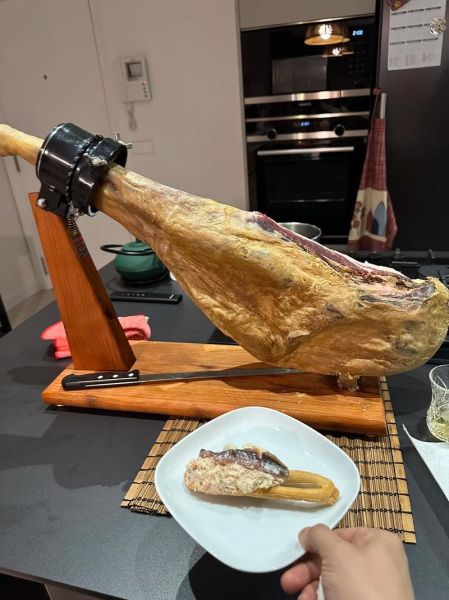 火腿火腿未删减哪里看_完整版资源怎么找-第2张图片-山城妙识