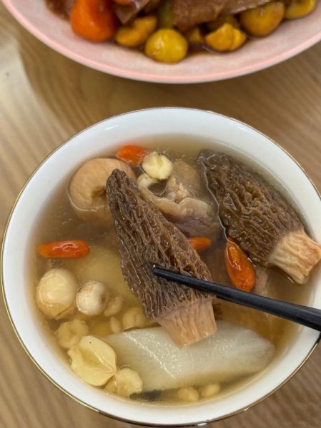 羊肚菌汤怎么煲好喝_羊肚菌汤的家常做法-第2张图片-山城妙识