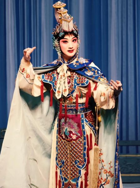 霸王别姬京剧台词有哪些经典片段_如何理解霸王别姬唱词深意-第3张图片-山城妙识 霸王别姬京剧台词有哪些经典片段_如何理解霸王别姬唱词深意-第3张图片-山城妙识