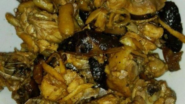 香菇烧鸡块怎么做_香菇烧鸡块热量高吗-第2张图片-山城妙识 香菇烧鸡块怎么做_香菇烧鸡块热量高吗-第2张图片-山城妙识