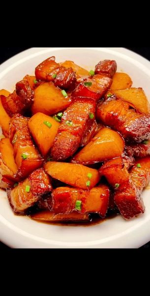 土豆闷红烧肉怎么做_红烧肉土豆要不要先炸-第2张图片-山城妙识