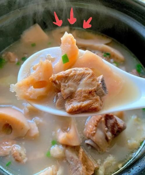 莲藕煲排骨汤怎么做_莲藕排骨汤的家常做法-第1张图片-山城妙识 莲藕煲排骨汤怎么做_莲藕排骨汤的家常做法-第1张图片-山城妙识