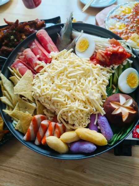 芝士火锅是哪里的美食_芝士火锅起源地-第2张图片-山城妙识