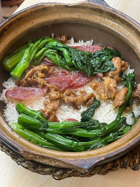 砂锅煲仔饭怎么做_砂锅煲仔饭锅巴怎么形成-第1张图片-山城妙识