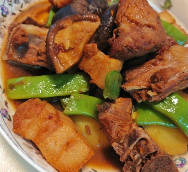 排骨豆角一锅出怎么做_排骨豆角一锅出家常做法-第3张图片-山城妙识