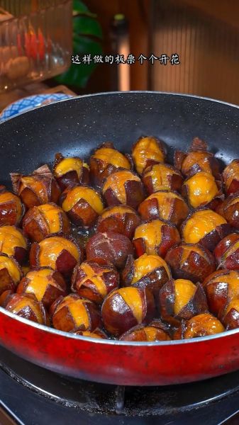 怎么炒板栗好吃_家庭版糖炒栗子做法-第3张图片-山城妙识