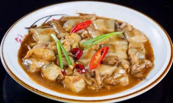 红烧豆腐鱼怎么做好吃_红烧豆腐鱼的做法窍门-第2张图片-山城妙识