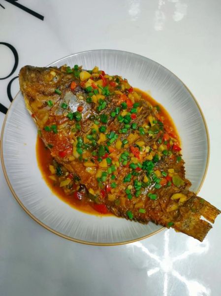 罗非鱼怎么做好吃_清炖罗非鱼的家常做法-第3张图片-山城妙识